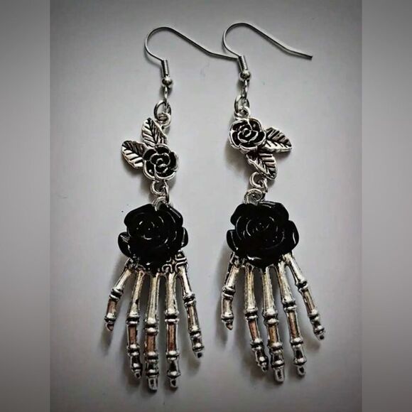 Jewelry | Victorian Goth Skeleton Hands Black Rose Accentengraved ...